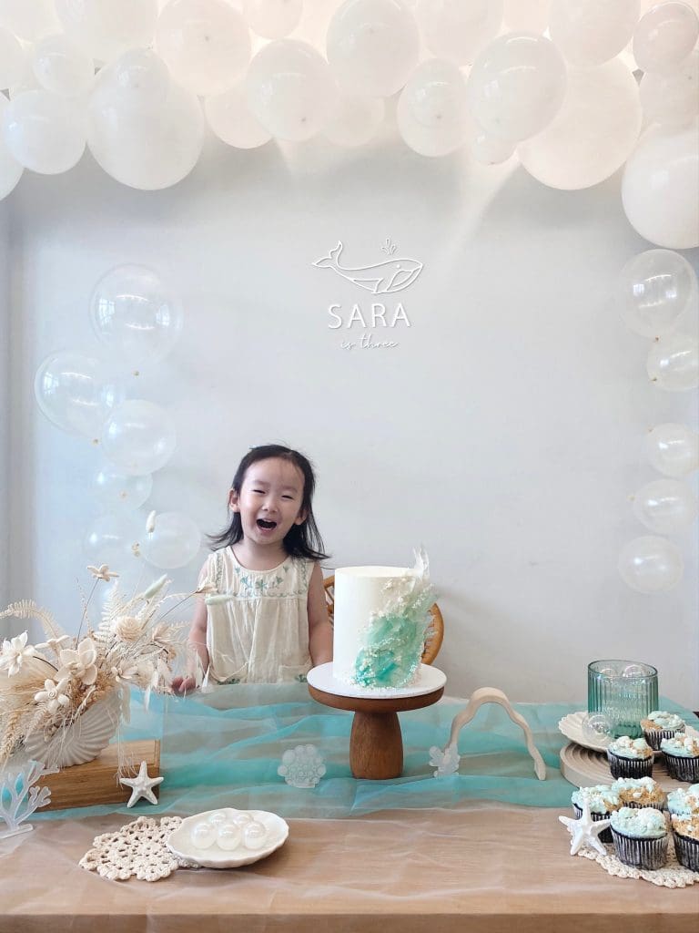 Backdrop Signage Minimalist Line Art - Ohfriday!