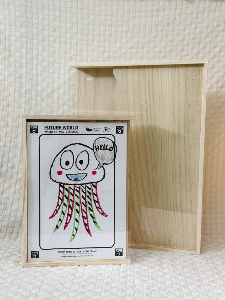 Kid's Display Art Box - Ohfriday!