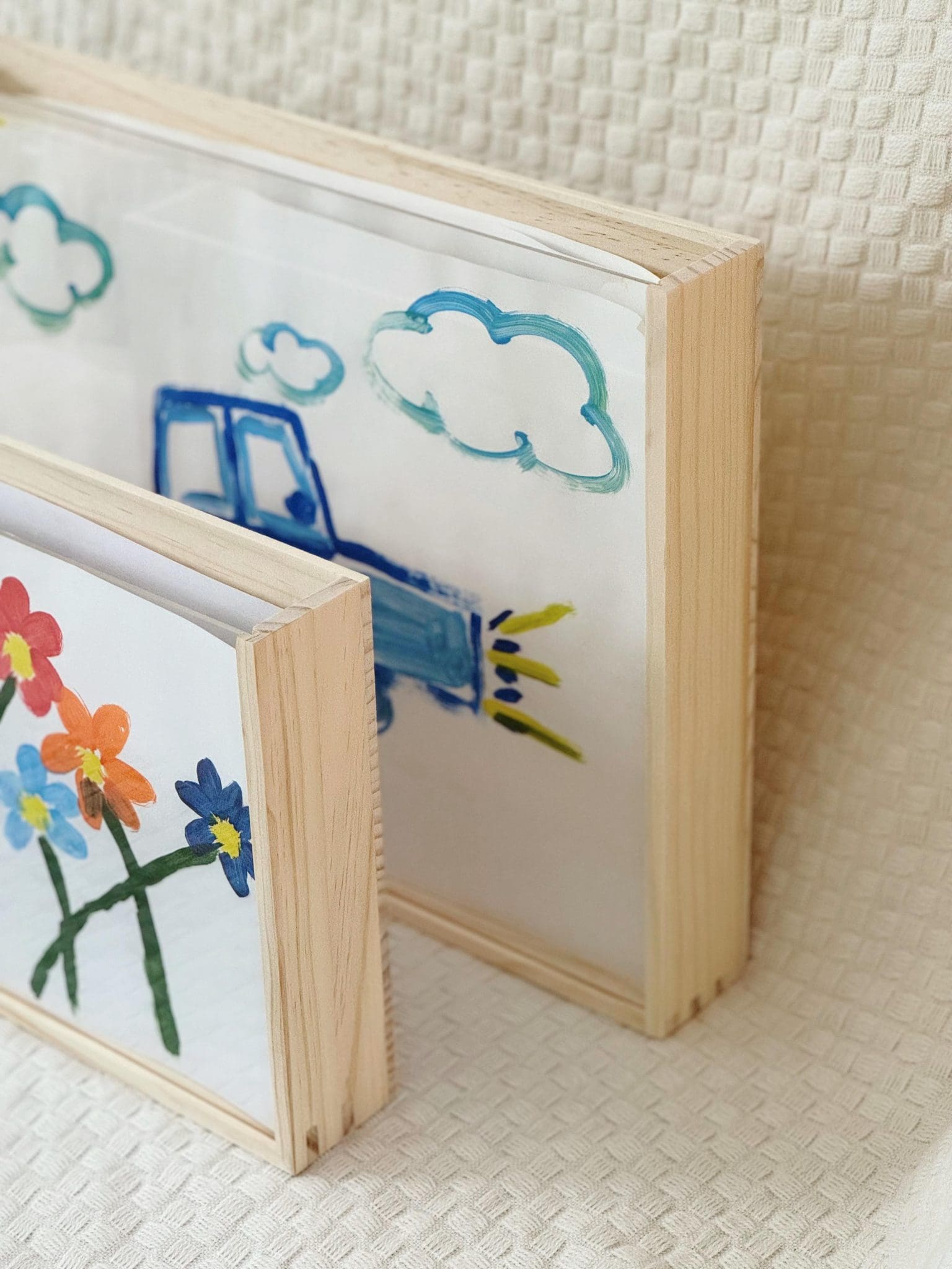 Kid's Display Art Box - Ohfriday!